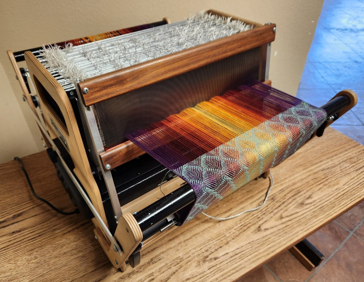 Little Weaver 2 – AVL Looms Inc.