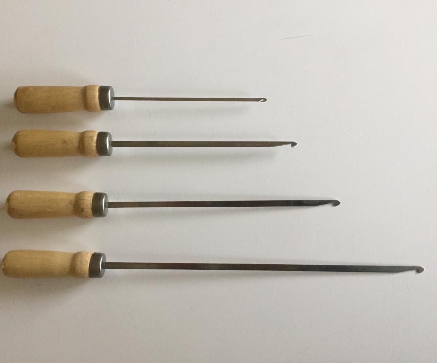 Heddle Hooks – AVL Looms Inc.